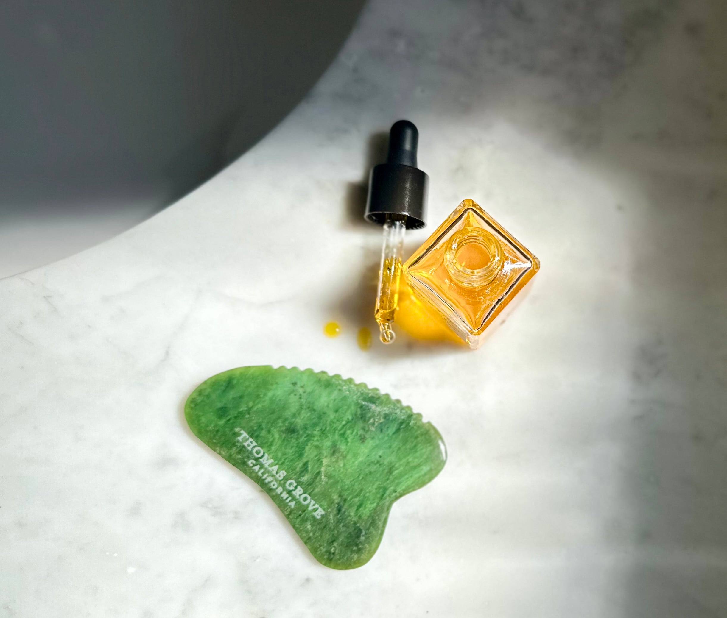 THE FACIAL OIL + RESTORATIVE SKIN SMOOTHING STONE SET – THOMAS GROVE SKIN